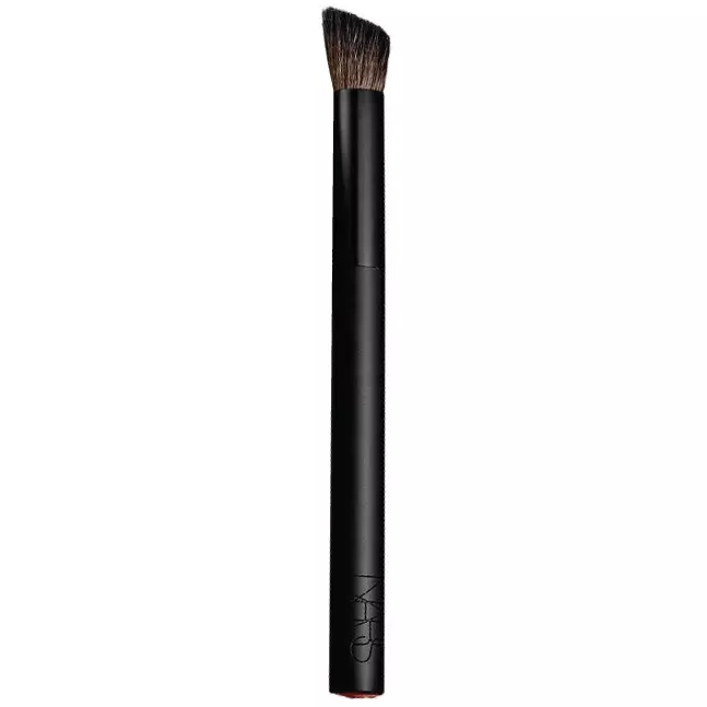 NARS Wide Contour Travel Eyeshadow Brush 43 | Glambot.com - Best deals ...