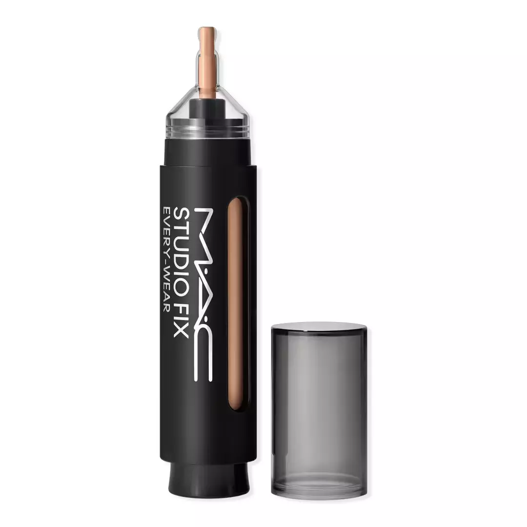 MAC Studio Fix Every-Wear Face Pen NC17 | Glambot.com - Best deals on ...