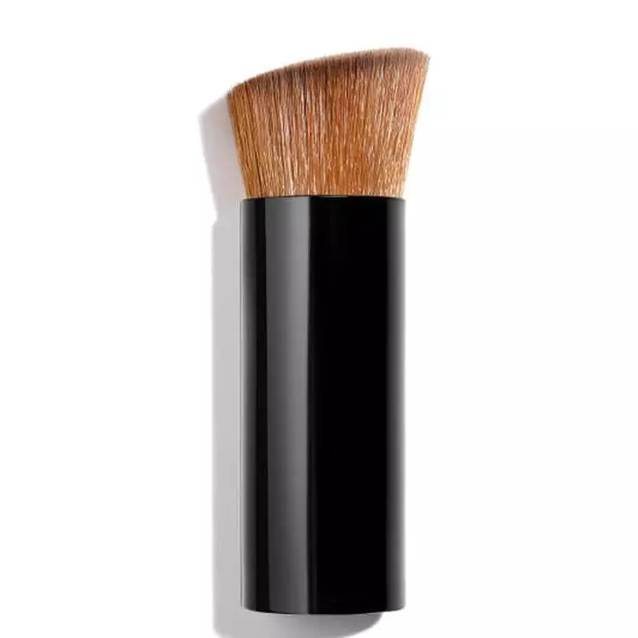 Chanel Mini Foundation Brush | Glambot.com - Best deals on cosmetics