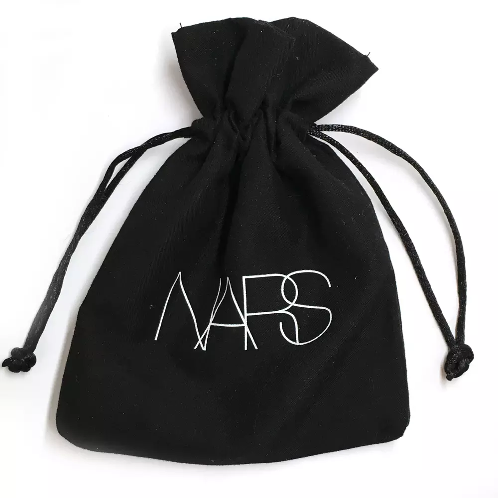 NARS Makeup Pouch | Glambot.com - Best deals on NARS cosmetics