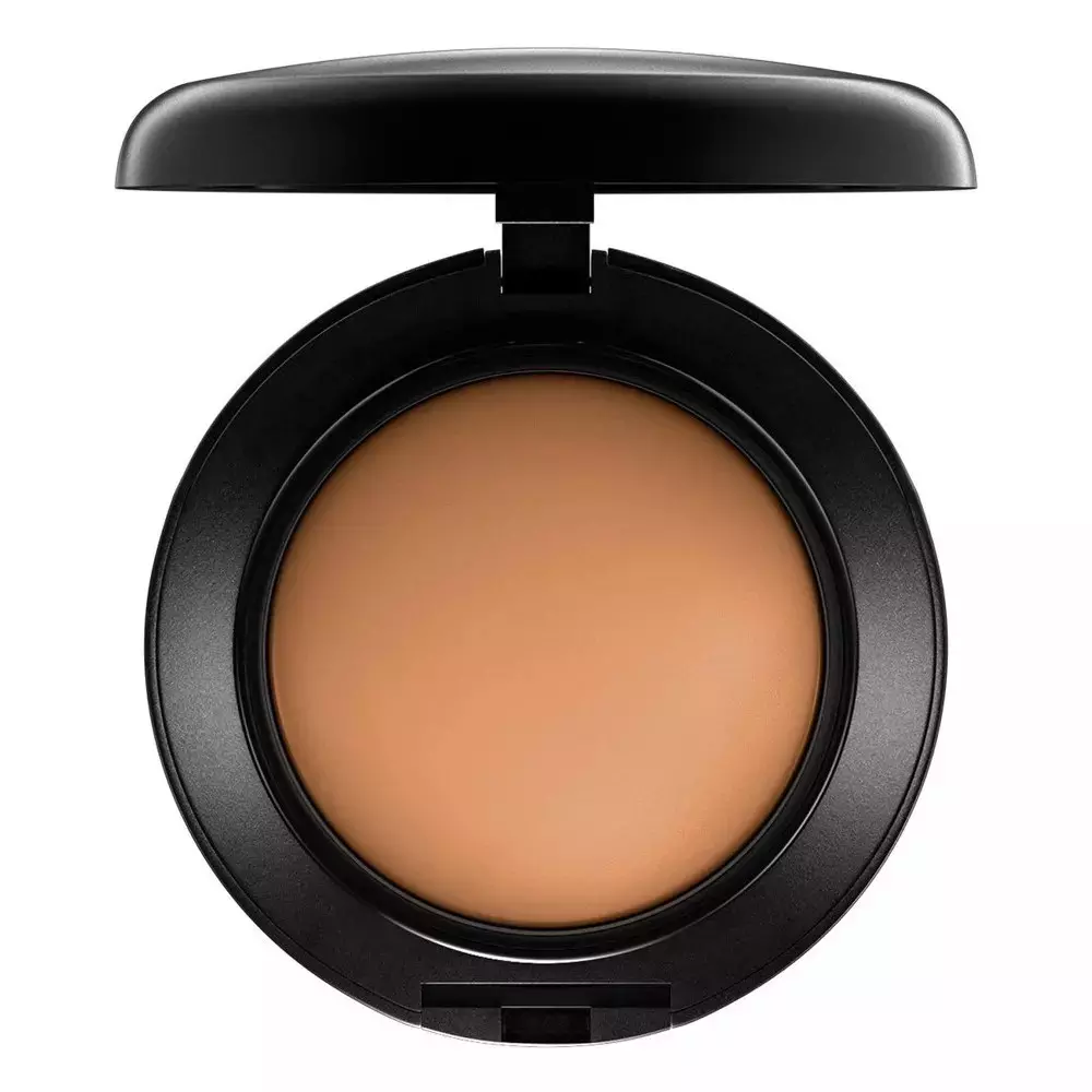 MAC Studio Tech Foundation NW43 | Glambot.com - Best deals on MAC ...